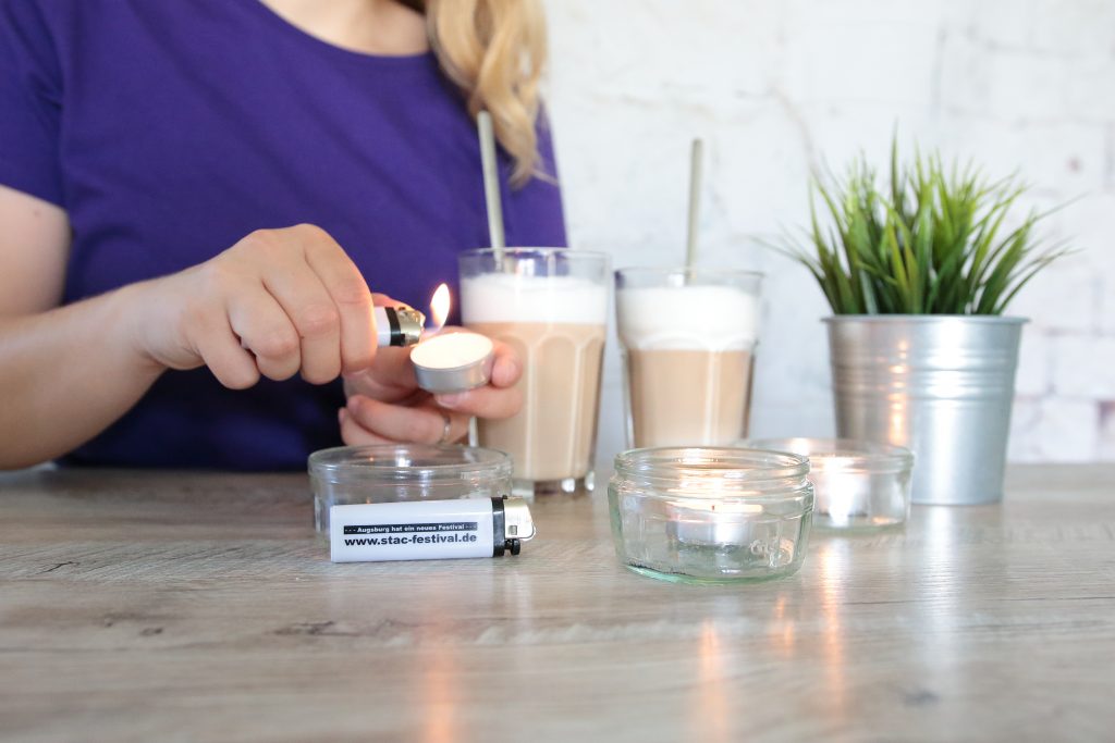 Merchandise - Herzlich Willkommen | STAC Festival